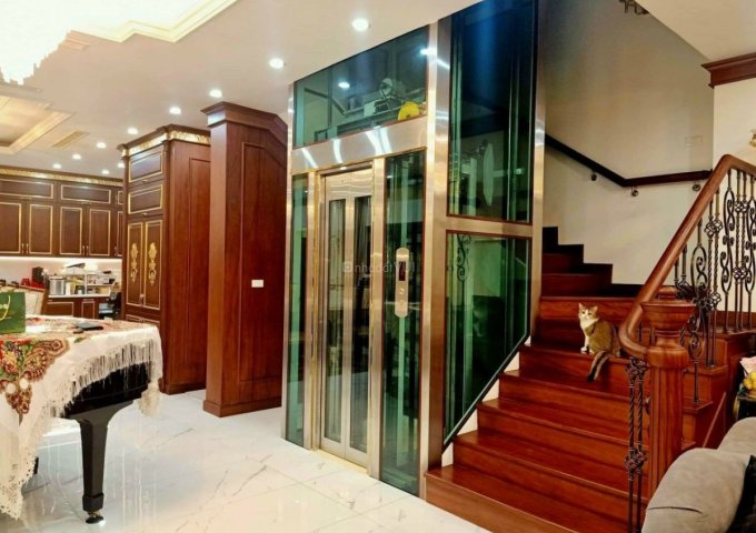 Biệt Thự khu Vip STALAKE Hoàng Quốc Việt - LÔ GÓC- 330 m2 - 144 TỶ
